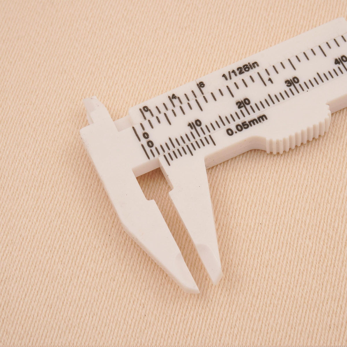 Plastic Vernier Callipers – Jewellery Measurement Tool – Ore Metals